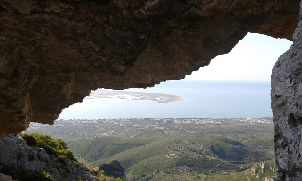 La Foradada: espectacular balcón natural en el Montsià - Guias.travel